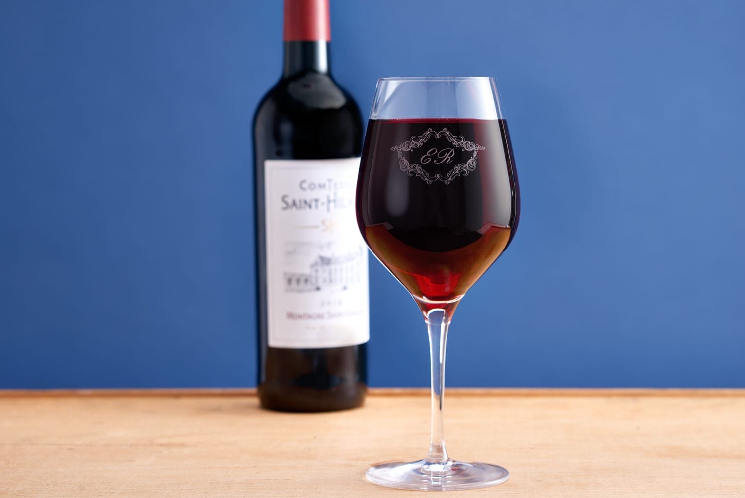 Plain Crystal Red Wine Glass - Roger Brown Trophies & Engraving